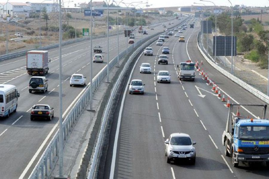 Χαμός στον αυτοκινητοδρομο - Καραμπόλα 8 οχημάτων, 24Sports & News