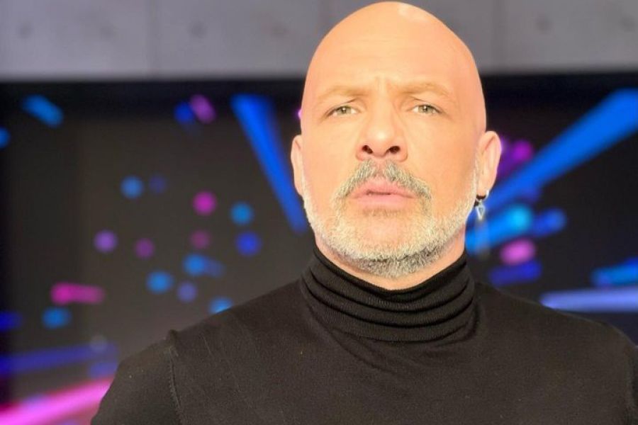 Εκτός ΣΚΑΙ ο Νίκος Μουτσινάς, 24Sports & News